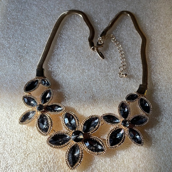 Natasha Couture | Jewelry | Natasha Flower Necklace | Poshmark